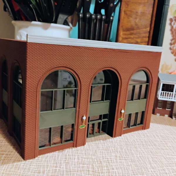 HO Scale - Large Arched Office Building Brick Ext. - 1:87 Scale ...