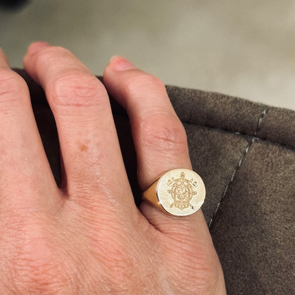 14k & 18k Gold 3D Engraved Signet Ring / Custom Design Signet Ring / 3D ...