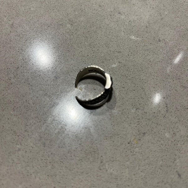 Fox Head Lapel Pin Detailed Design Symbol of Cleverness and ...