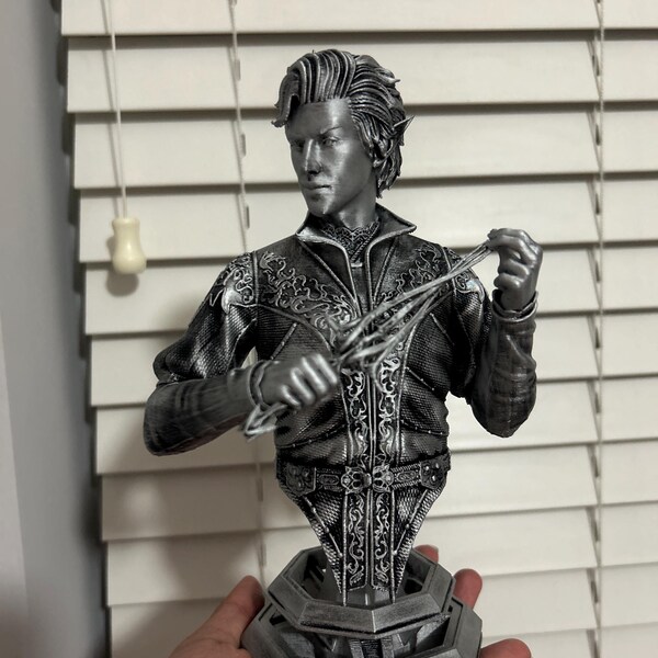 10" Hand Painted Drakeblood 3D Printed Knight Bust Dark Souls 3 - Etsy