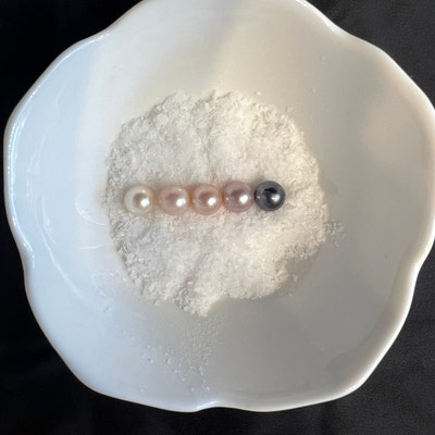 Open an Oyster With Pearl Natural Color Akoya Saltwater Oyster, Pick a ...
