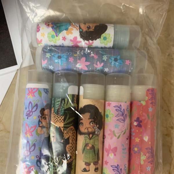 Lip Balm, Disney Descendants Birthday Party Favors, Carlos, Evie, Mal ...