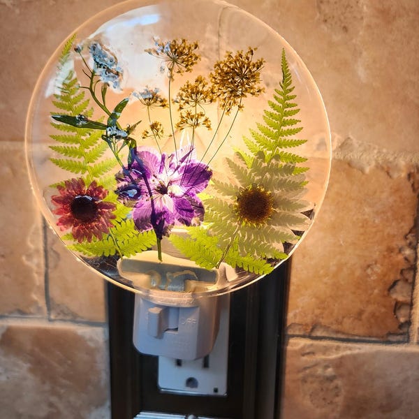 Handmade Flower Night Light, Floral Nightlight, Housewarming Gifts ...