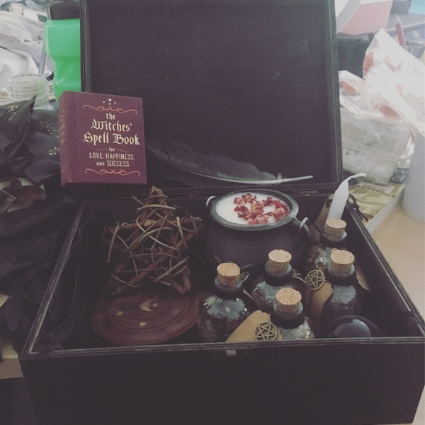 Witch Box Gift Set in Wooden Chest Witchcraft & Wicca Gift Witchcore ...