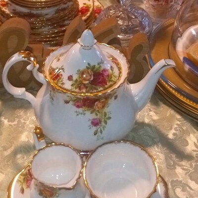 Royal Albert Old Country Roses Large Covered Casserole Dish, Enamel ...