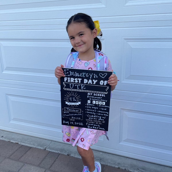 Reusable 2-in-1 COLOR or MONOCHROME First & Last Day of School Sign ...