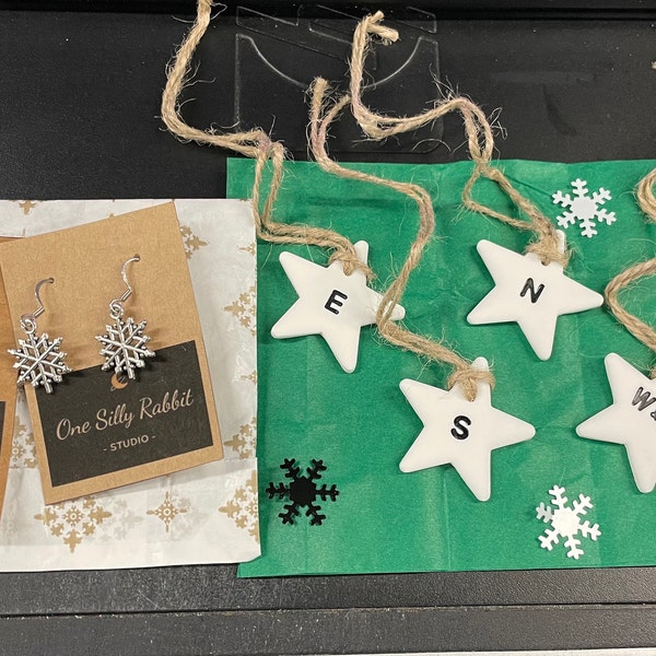 Personalised Stars Letter Christmas Decoration Gift Tag Monogrammed ...