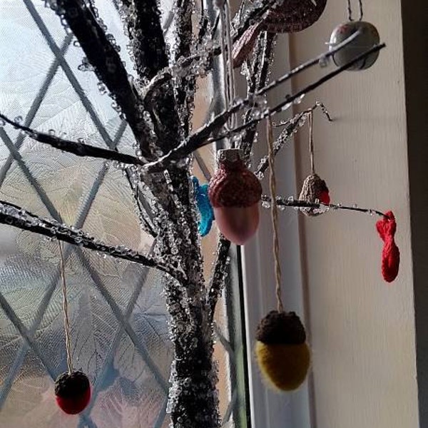 Felt Acorns Set of 6 in Autumn Colours Fall Decorations - Etsy