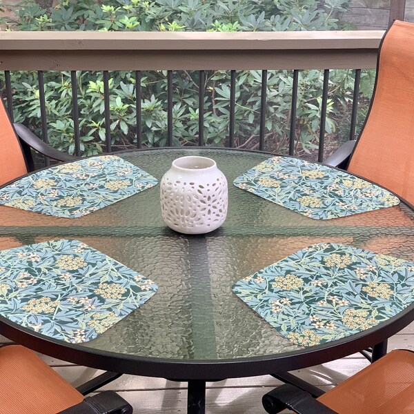 William Morris Wedge Placemats for Round Tables With Tactile ...