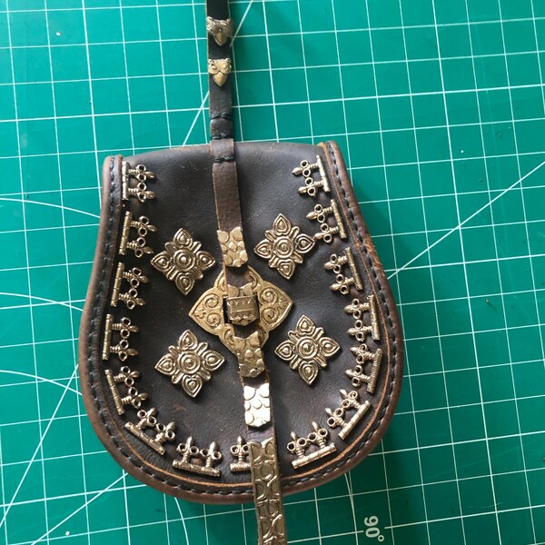 Helm Plaque - Dancing Men With Spears - PV04 - Etsy