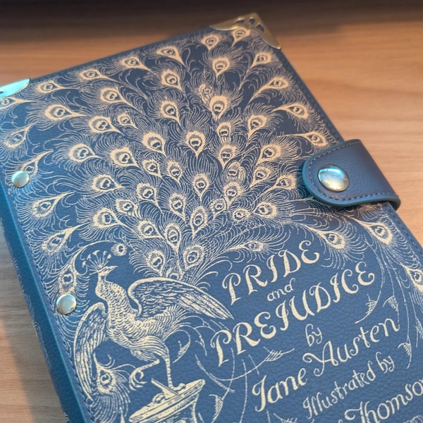 A History of Magic Book Bag, Wizard Book Purse, Spell Book Crossbody ...