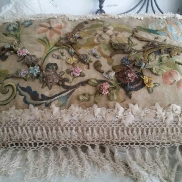 Irish Lace Lappet Carrickmacross Exquisite Work Flowers Tiny Shamrocks ...