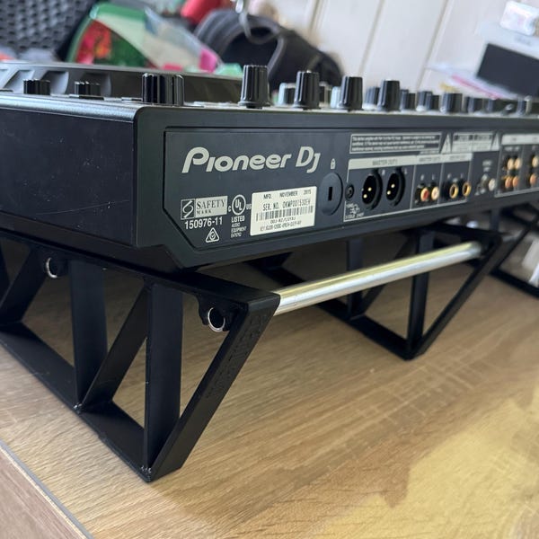 STAND for NI Maschine MIKRO Mk3 - 20 Degrees - 3d Printed - 100% Buyer ...