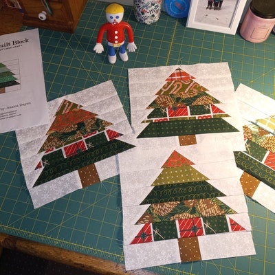 Evergreen Quilt Block Pattern, Tree Block Traditional Piecing, Quilted ...