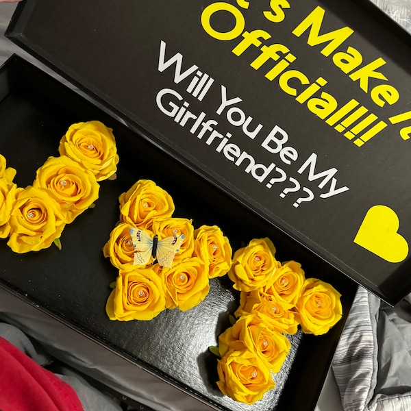 Girlfriend Proposal Rose Box - Etsy