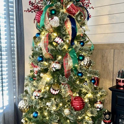 The XL Guinevere Emerald Green, Red, Black, Gold Poinsettia Christmas ...