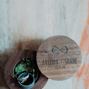 Circle Wood Ring Box Engraved Ring Bearer Box for Wedding - Etsy