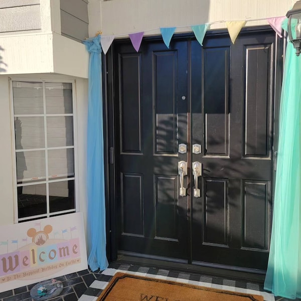 Disneyland Birthday Party Welcome Sign, Disneyland Party Decoration ...