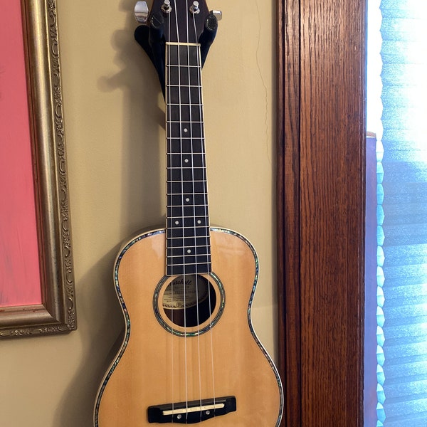 Elegant Ukulele Wall Mount. Display Any Soprano Uke! Upright Storage ...