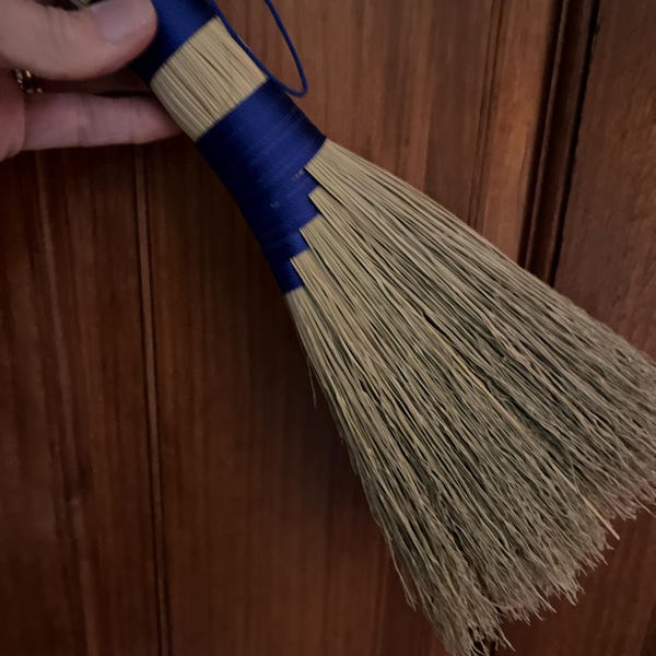 EXTRA LONG Cobweb Broom - Etsy