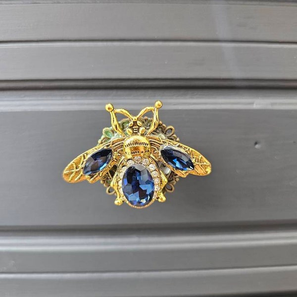 Bee Knob Cabinet Knob Dresser Knobs Funiture Knob Pull / Dresser Pull / Cabinet Knob / Furniture ...