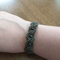 Micro Macrame Tutorial Spiral Bracelet. Easy to Follow Instructions ...