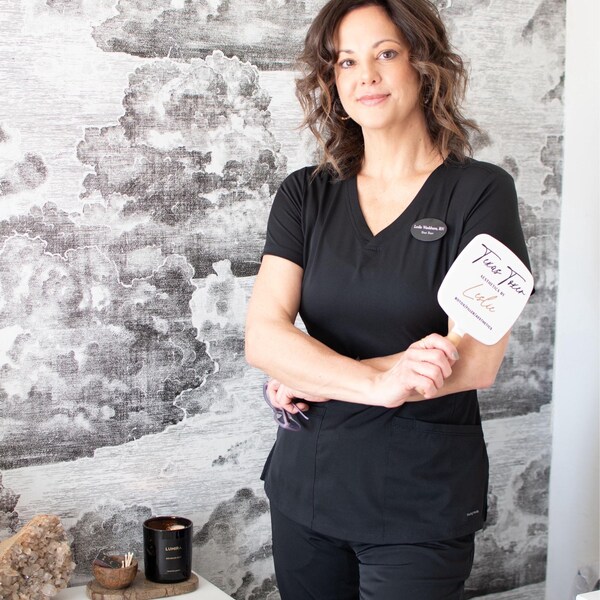 Brow Artist Custom Mirror, Beauty Studio, Personalized Aesthetic ...