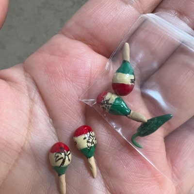 Dollhouse Miniature Maracas, 1:12 Scale, Mini Musical, Mini Percussion ...
