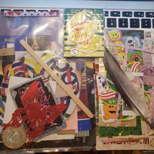 1 Set of Collage / Scrapbooking Kit / Junk Journal / Assemblage Grab ...