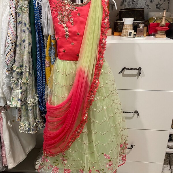 Kerala Kasavu Saree With Pretty Thread Work Embroidery | Kerala Sarees ...