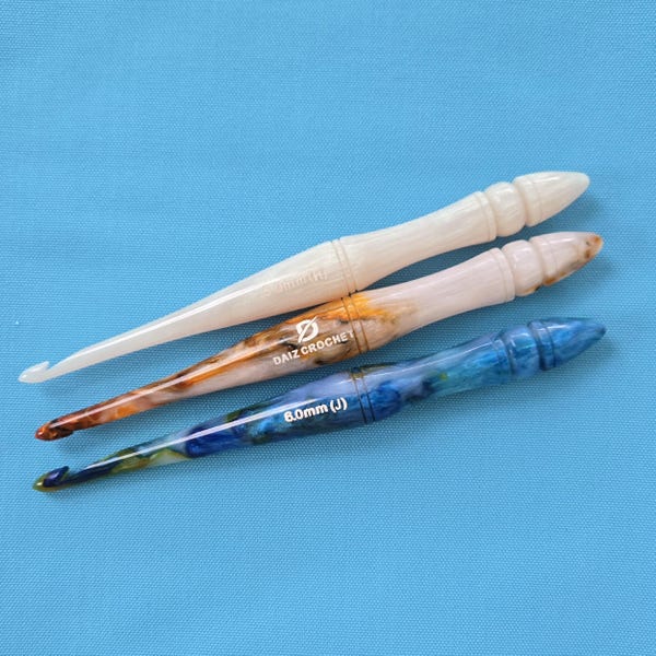 Pink & Blue Resin Crochet Hook Custom Ergonomic Resin Crochet Hook ...