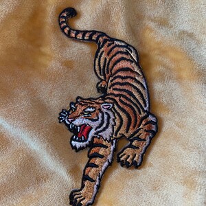 Tiger Patch Iron on Embroidered Patches Climbing Tigers - Etsy