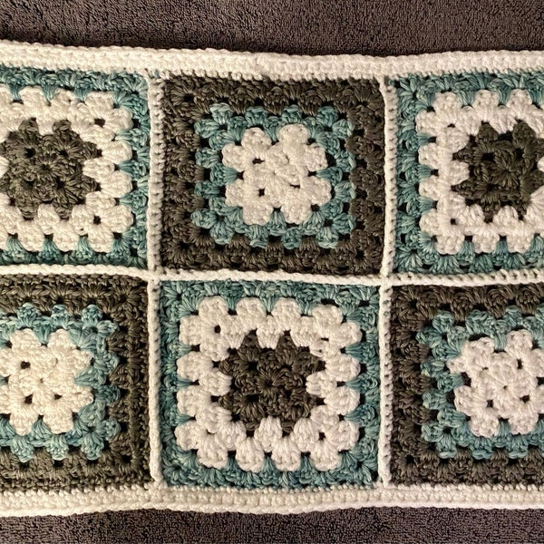 Infinity Granny Rainbow Blanket Crochet Pattern | Crochet Patterns ...