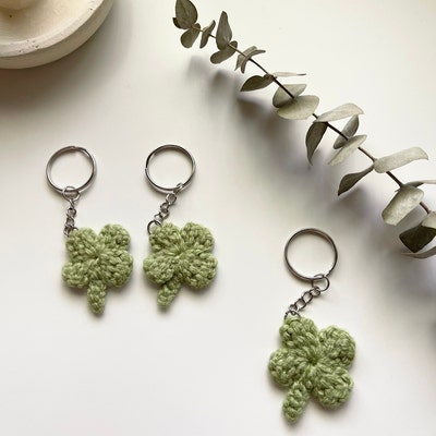 Crochet 4 Leaf Clover Keychain - Etsy