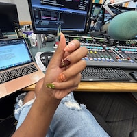 Colorful Graffiti Hand Painted Nail/ Custom Press on Nails/ Hand Made ...