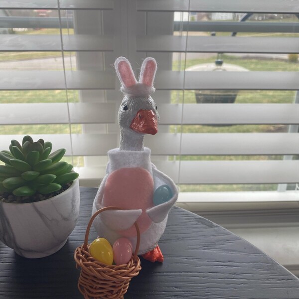 Mini 7” Desk Goose White Easter Bunny Basket With Eggs and Pose-able ...