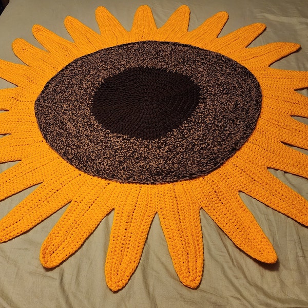 Crochet Sunflower Rug Pattern Photo Tutorial - Sunflower Rug - Crochet ...