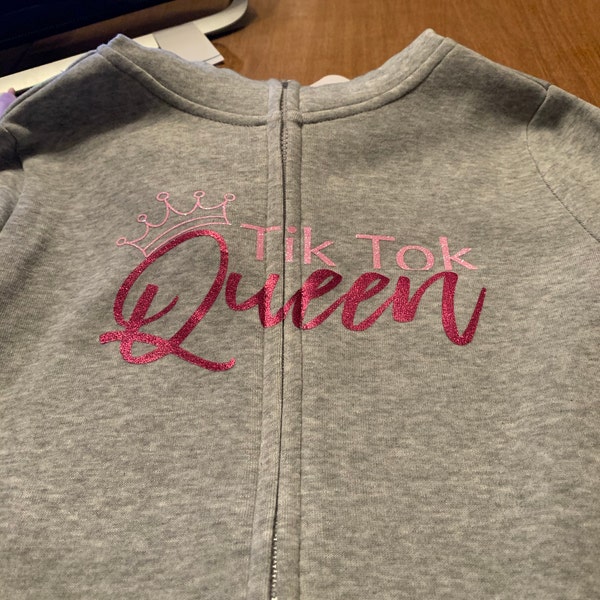 Tik Tok Queen Svg, Tiktok Queen Svg, Tik Tok Svg, Both Black and White ...