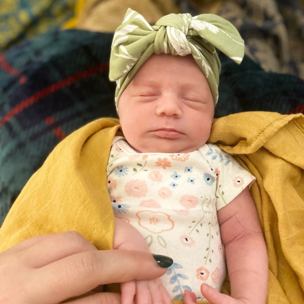 Micro Preemie & Preemie Gift Set Ribbed Knit Knotted Preemie Hat NICU ...