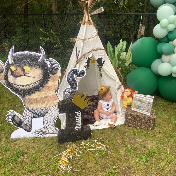 Number One Pinata With Wild Themed Black and Gold Design, Wild One King ...