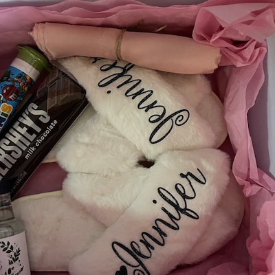Fluffy Slippers Customized Gift, Bridesmaid Gift, Personalized Slippers ...