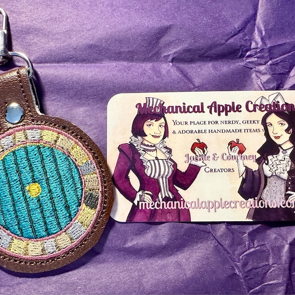 Middle Earth Key Fob // Keychain // Bag Tag // Tolkien Leaf Lorien Door ...