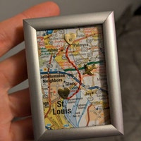Long Distance Map Frame, String of Fate Gift (2x2.7") - Etsy Canada