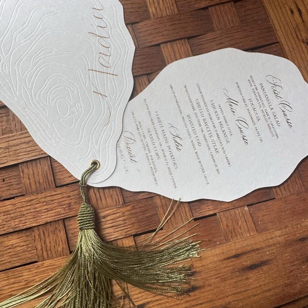 Hand-lettered Place Cards With Pressed Sea Shell Detailing and Pearl ...