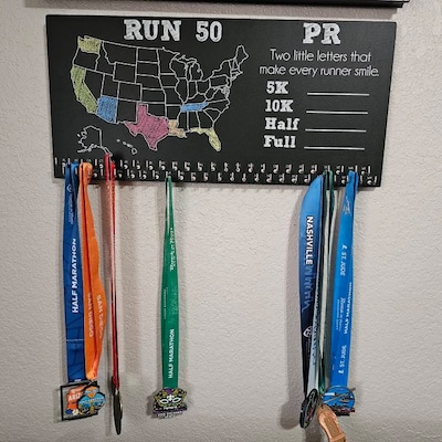 Run 50 States Medal Holder With PR Running Times List and 50 Hooks ...