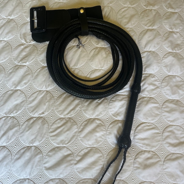 Cat of 9 Tails Genuine Thick Leather Flogger Red Roses & Petals Flowers ...