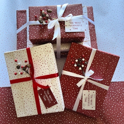 Baby's First Christmas Wrapping Paper Set Illustrated - Etsy