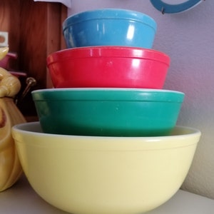 Set of 3 Pyrex Mixing Cinderella Bowl Display Stands 3D - Etsy