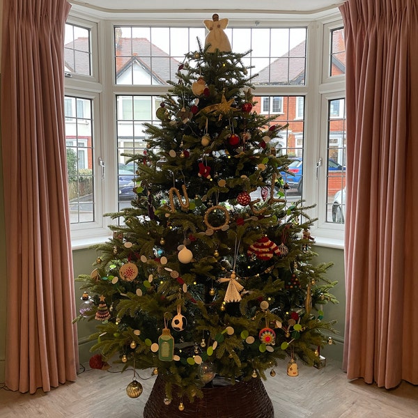 Spotty Christmas Garland, Festive Felt Garland, Confetti String ...