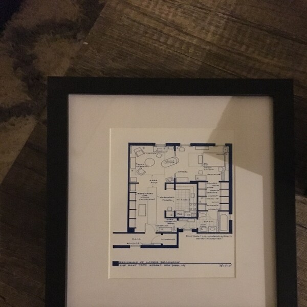 Seinfeld and Kramer Apartment Floor Plan - Famous TV Show Floor Plan ...